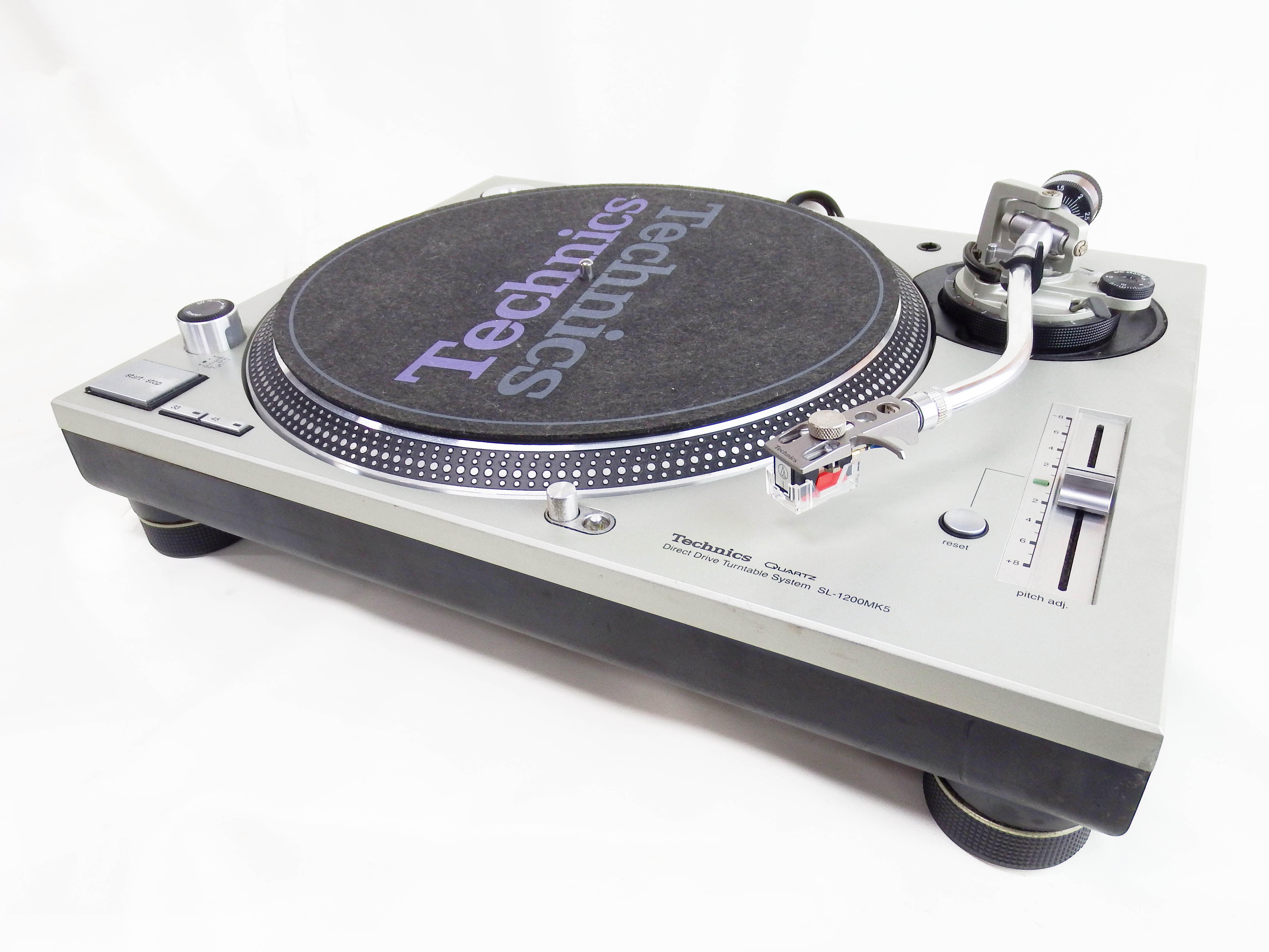TURNTABLES – SHOES ON A WIRE